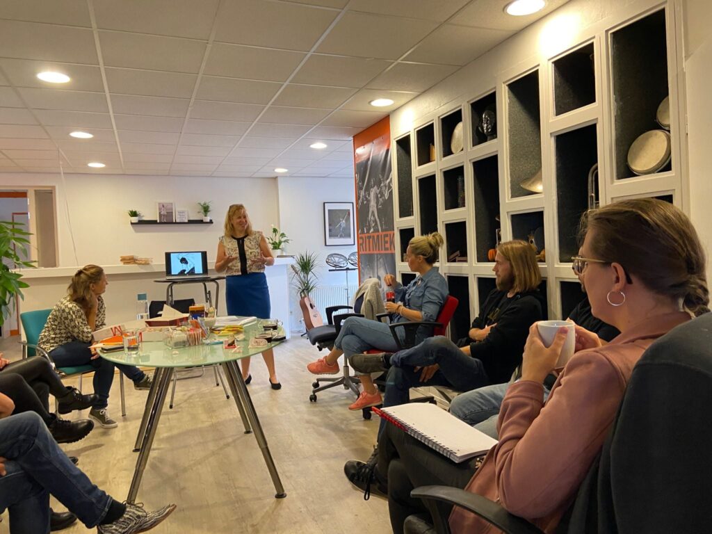 Behavior & communication workshops - Brilliant Work